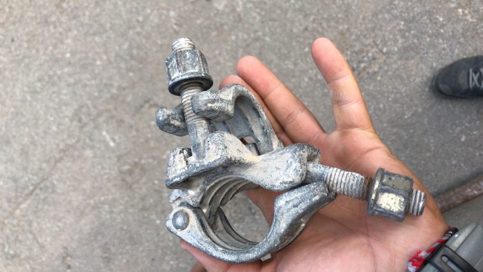Abrazadera (brida) Andamio Giratoria 42mm – ESCORPIO 2018